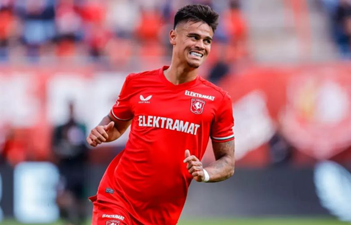 Drama Lagi? Dirtek FC Twente Jan Streuer Tegaskan Mees Hilgers Tak Akan Dimainkan Sebelum Tanda ...