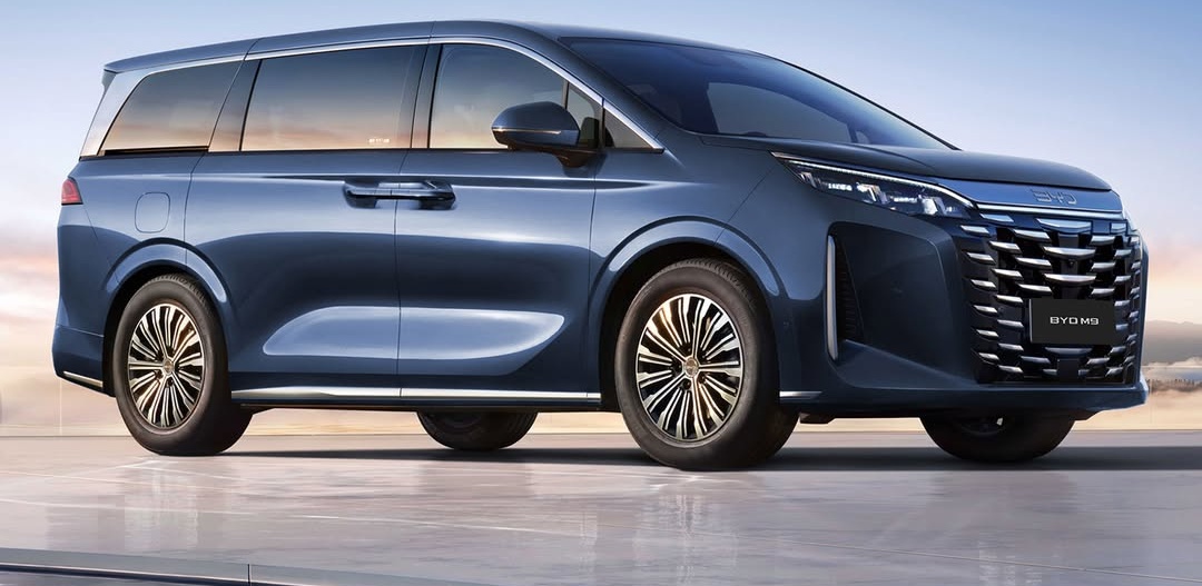 Mobil Listrik BYD Denza D9 Bisa Jadi Alternatif Mobil Keluarga MPV ...