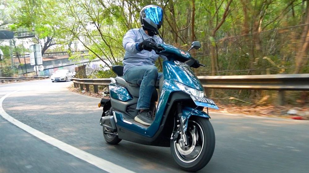 Yadea T9 Motor Listrik Desain Modern untuk Anak Muda, Cicilan 600 ...